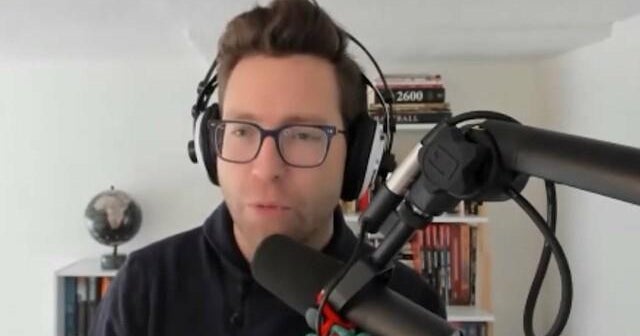 Dan Patterson on "The Takeout" — 12/31/2021 - CBS News