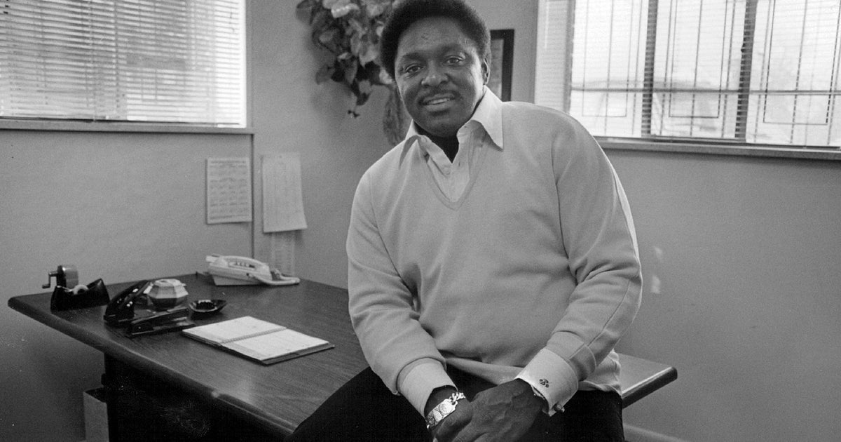 Odell Barry Dies, Trailblazer Was First African American Mayor Of ...