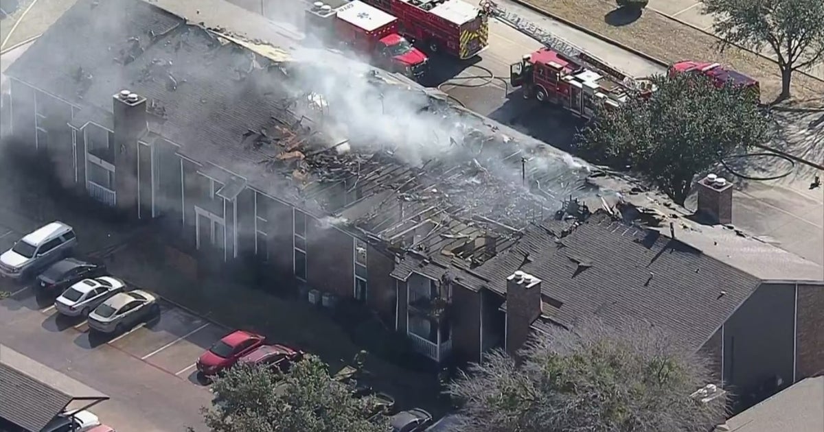 Fire Damages 16 Apartment Units In Grand Prairie, No Injuries - CBS Texas