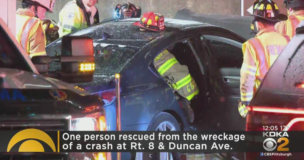 1 Person Trapped In Route 8 Crash - CBS Pittsburgh