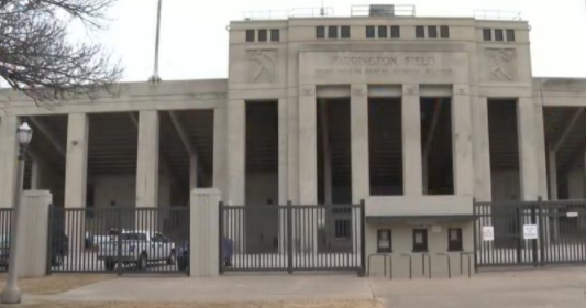 Fort Worth Considers Redevelopment Of 'Iconic' Farrington Field - CBS Texas
