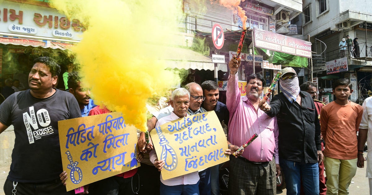 38 get death sentences for 2008 string of deadly bombings in India ...