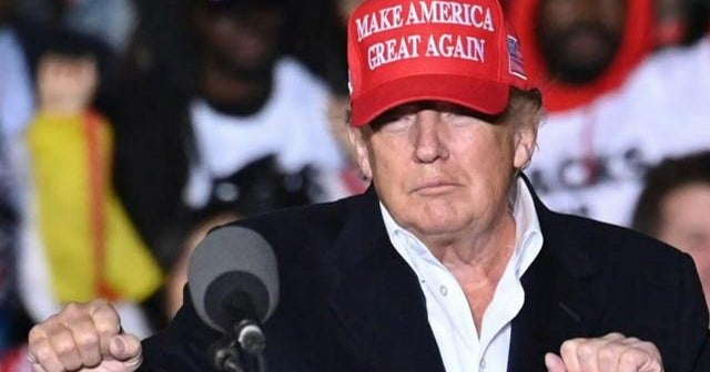 Former President Trump set to headline CPAC 2022 in Orlando - CBS News