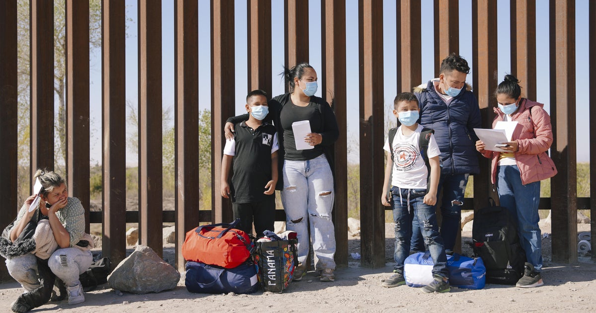 U.S. can't expel migrant families to countries where they could be ...