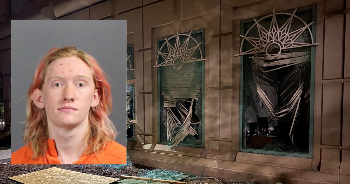 Jordan White Sentenced For Helping Lead Riot At Aurora Courthouse - CBS ...