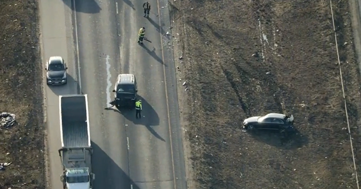 Injuries reported in crash on I-80 near Joliet - CBS Chicago