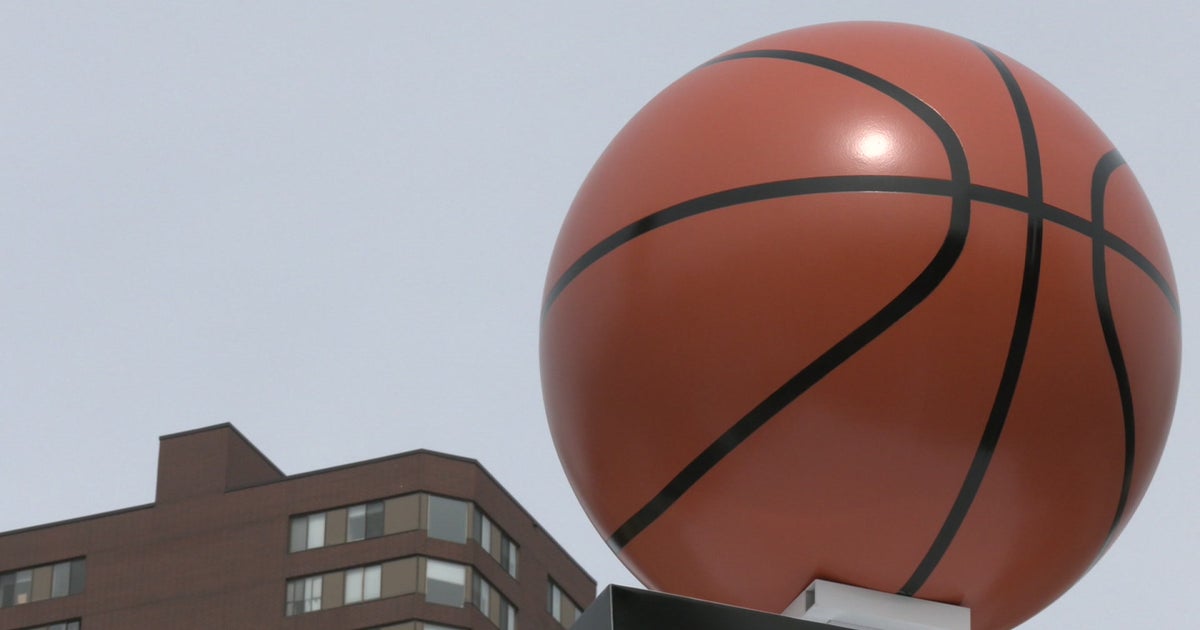 As Tournaments Begin, Minneapolis Prepares for Women's Final Four - CBS ...