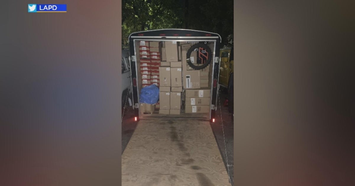 5 Arrested For Rail Theft Totaling $250K - CBS Los Angeles