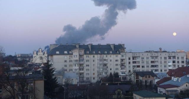 Air Raid Sirens Fill Streets In Ukraine Cbs News
