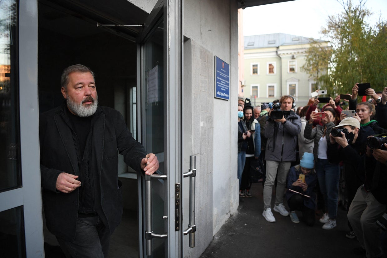 Russia's top independent newspaper Novaya Gazeta forced to suspend ...