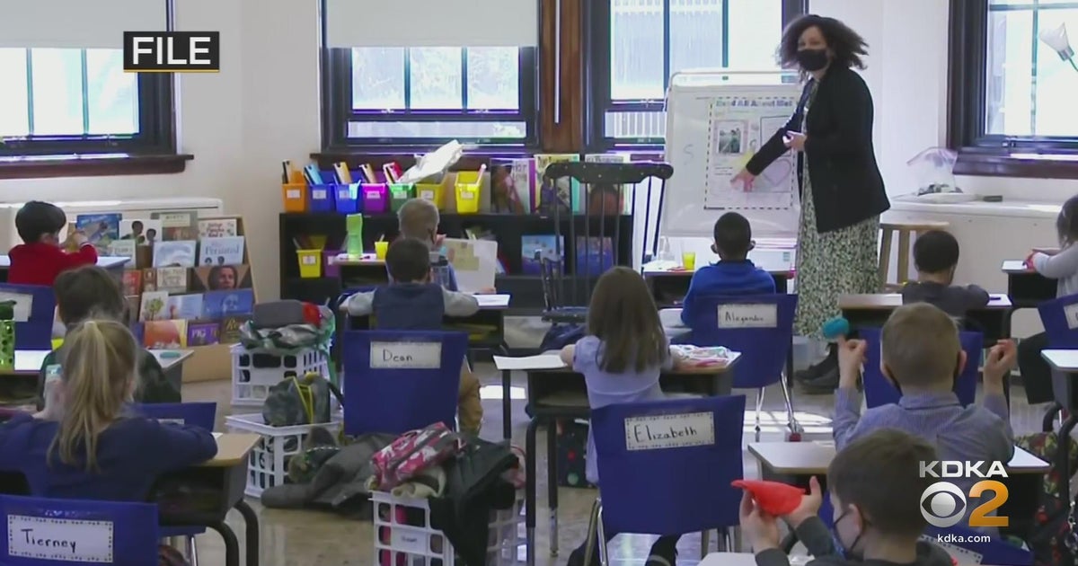 PPS board members vote to change mask policy - CBS Pittsburgh