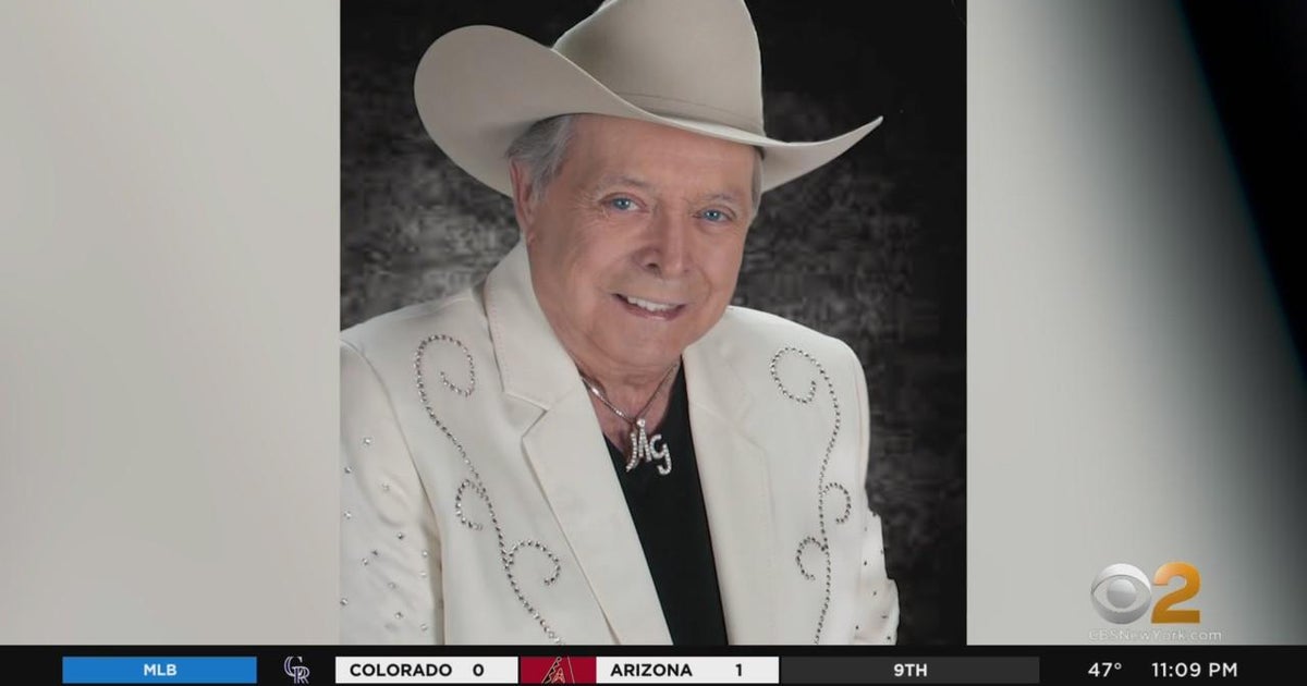 Country singer Mickey Gilley dies at age 86 - CBS New York