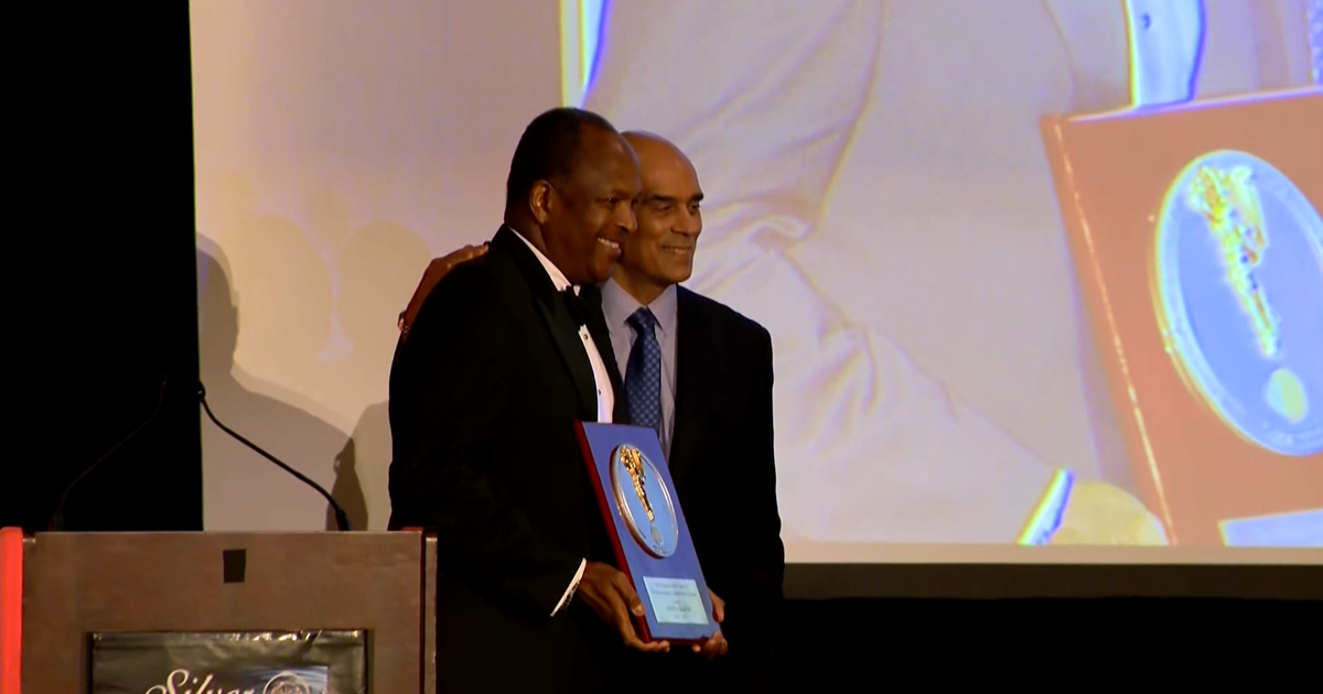 Retired CBS 2 anchor, political reporter Derrick Blakley, late ...