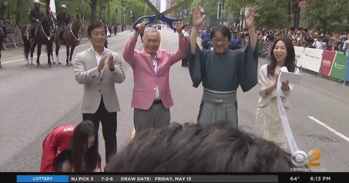 Japanese culture celebrated at New York City's first Japan Parade - CBS ...