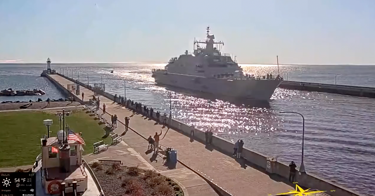 USS Minneapolis-Saint Paul Arrives In Duluth Ahead Of Commissioning ...