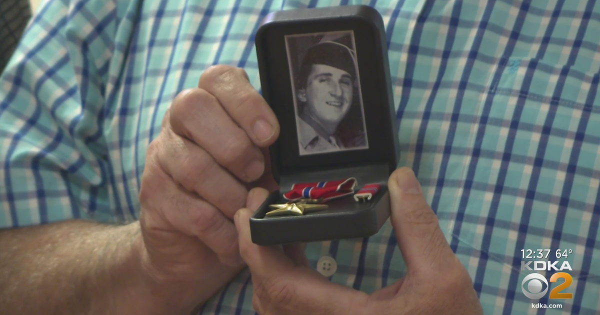 Lost Bronze Star returned to family of local veteran - CBS Pittsburgh