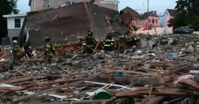 5 killed in Pennsylvania house explosion - CBS News