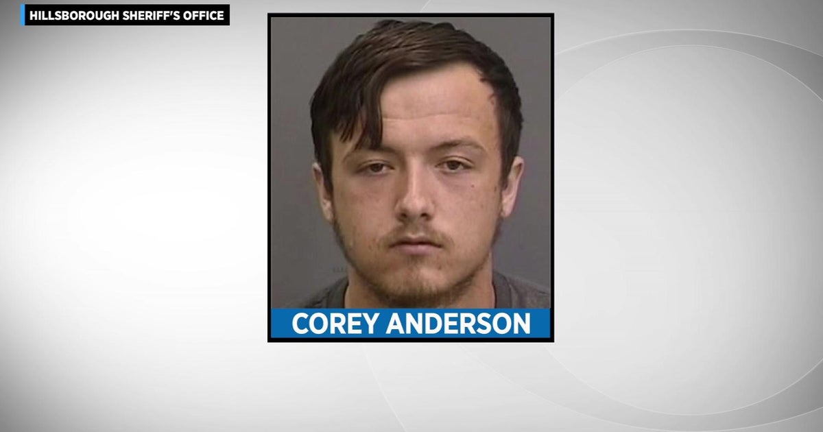 Florida man accused of threatening 'nearest school' while posing with ...