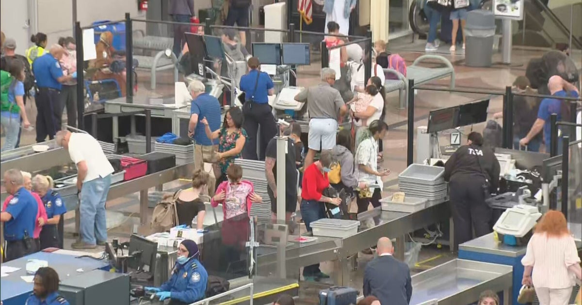 TSA & DIA Warning Travelers To Expect Long Security Lines - CBS Colorado