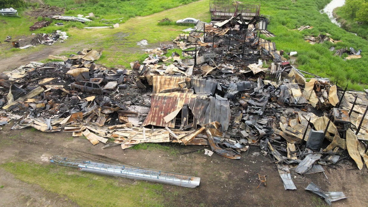 Barn fire in central Minnesota leaves 1 dead, several injured - CBS ...