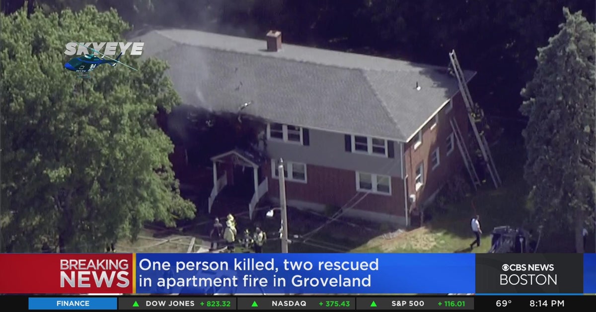 One dead in Groveland apartment fire - CBS Boston