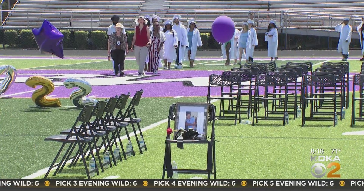 Phase Four Learning Center holds a hopeful yet somber graduation - CBS ...