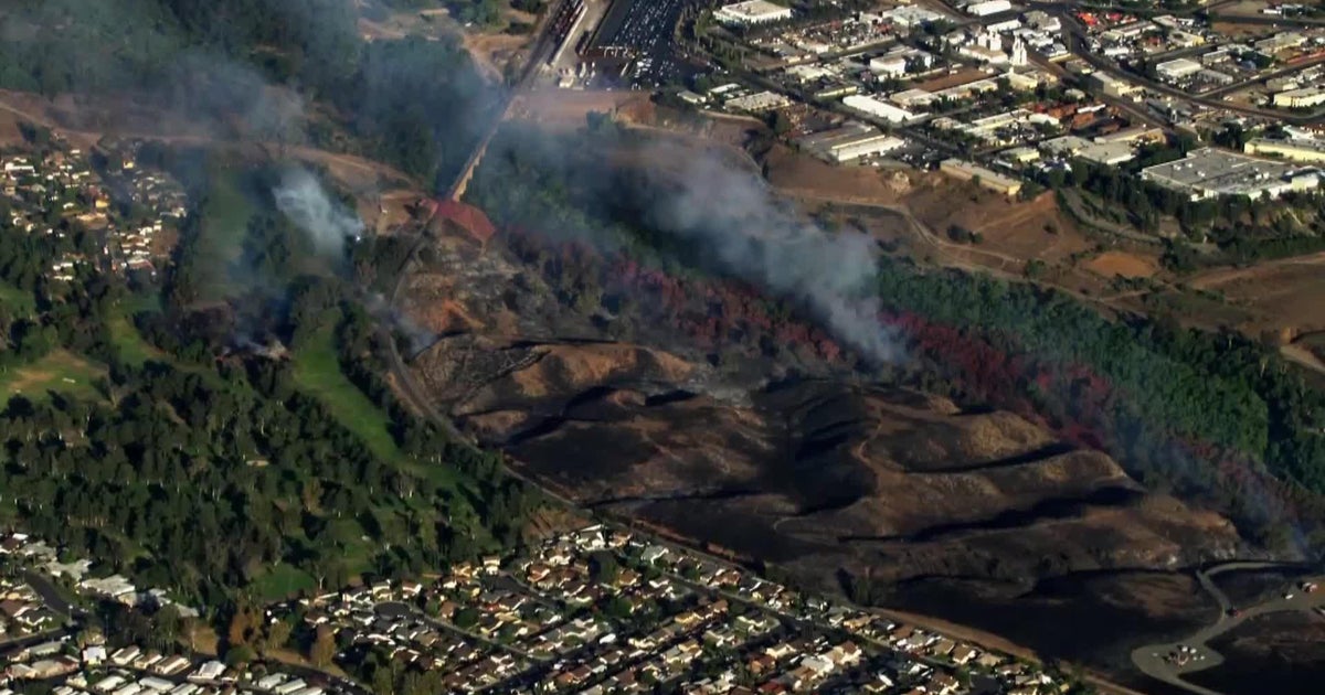 Crews battle Union Fire in Jurupa Valley - CBS Los Angeles