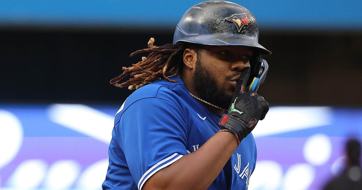 Toronto beats Boston 7-2; Red Sox win streak ends at 7 games - CBS Boston