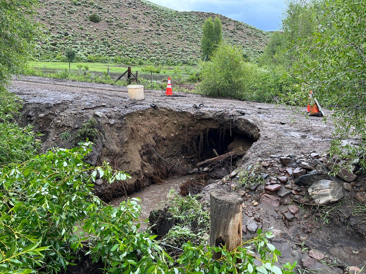 Grand County Sheriff closes County Road 219 for washout - CBS Colorado
