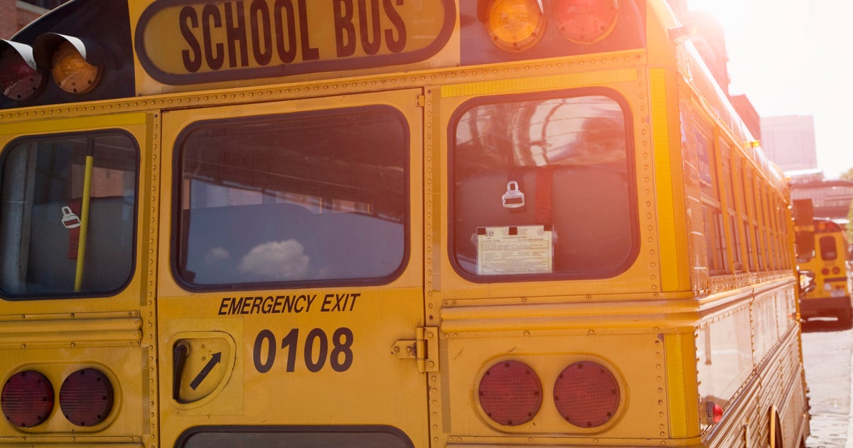 New York City launches School Without Walls program - CBS New York