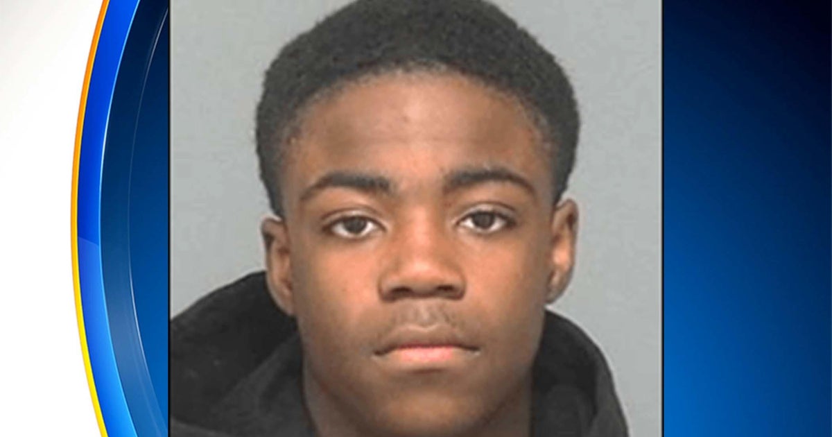 Dallas homicide detectives searching for Deandre Hamilton, 18 - CBS Texas