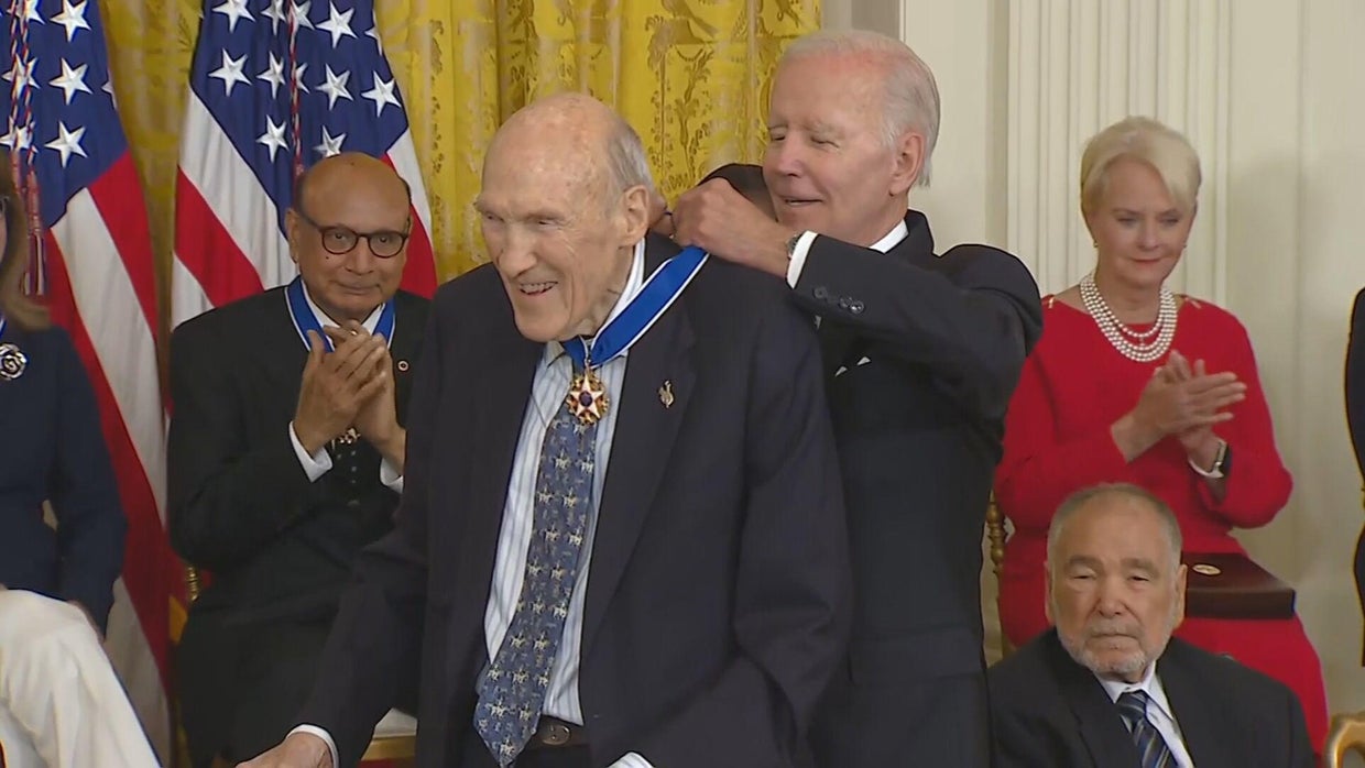 Al Simpson honored with Presidential Medal of Freedom - CBS Colorado