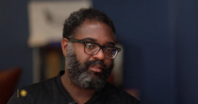 Dwayne Betts and his mission beyond prison - CBS News