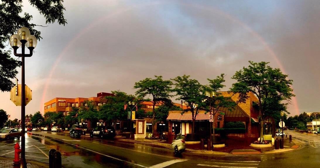 'It felt symbolic': Photo of rainbow over Highland Park parade site ...