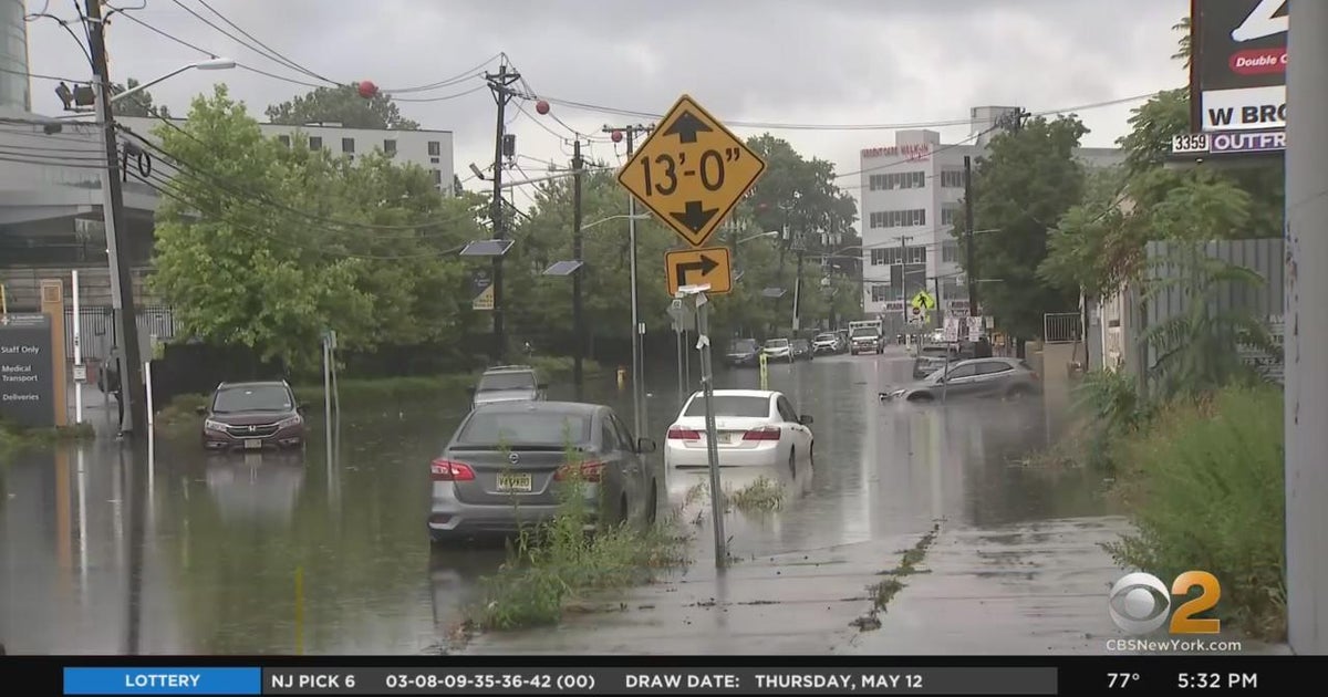 Flash floods submerge cars in Paterson - CBS New York