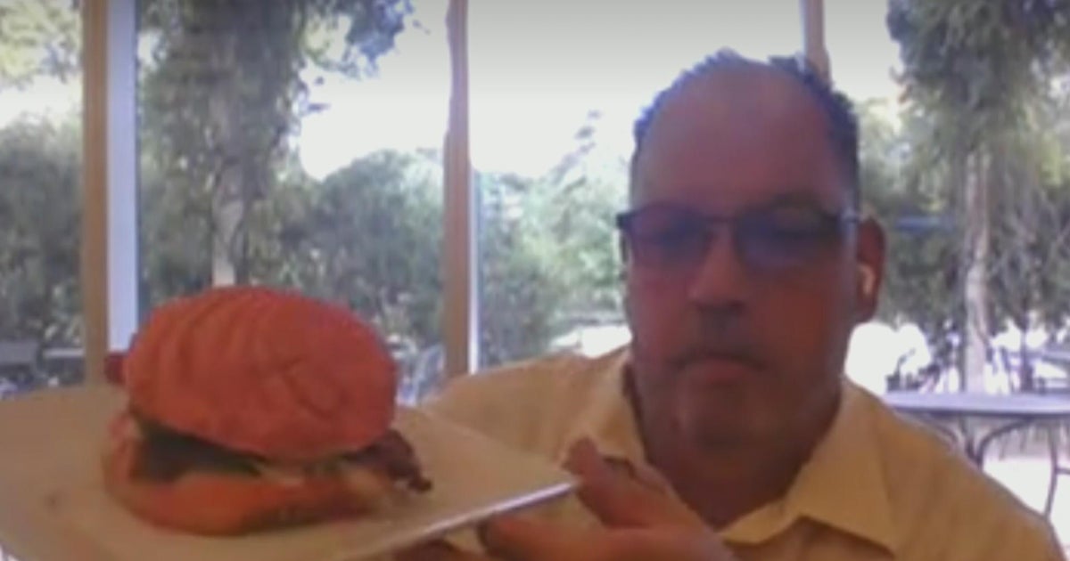 New fair foods: Concha bacon burger & deep fried ice cream - CBS Minnesota