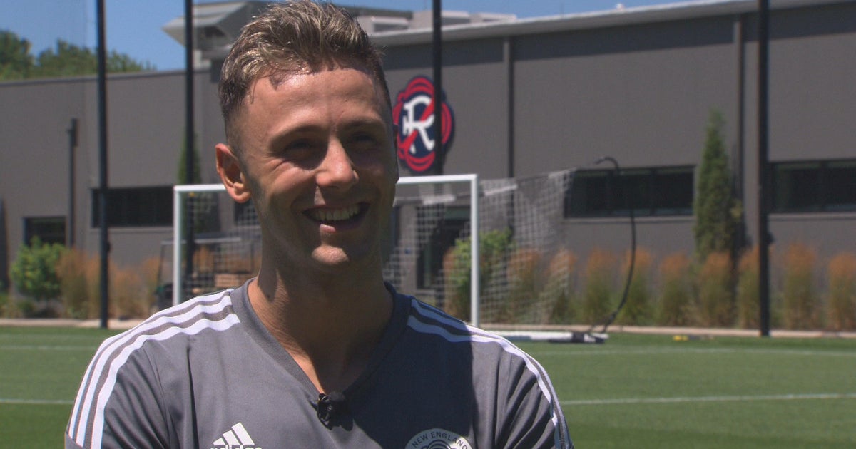 Giacomo Vrioni chats with Dan Roche about joining New England ...