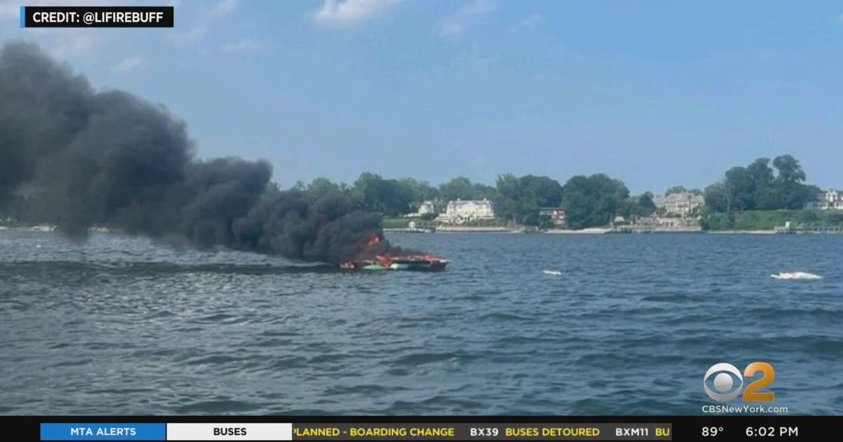 5 people rushed to hospital after boat fire in Nassau County - CBS New York