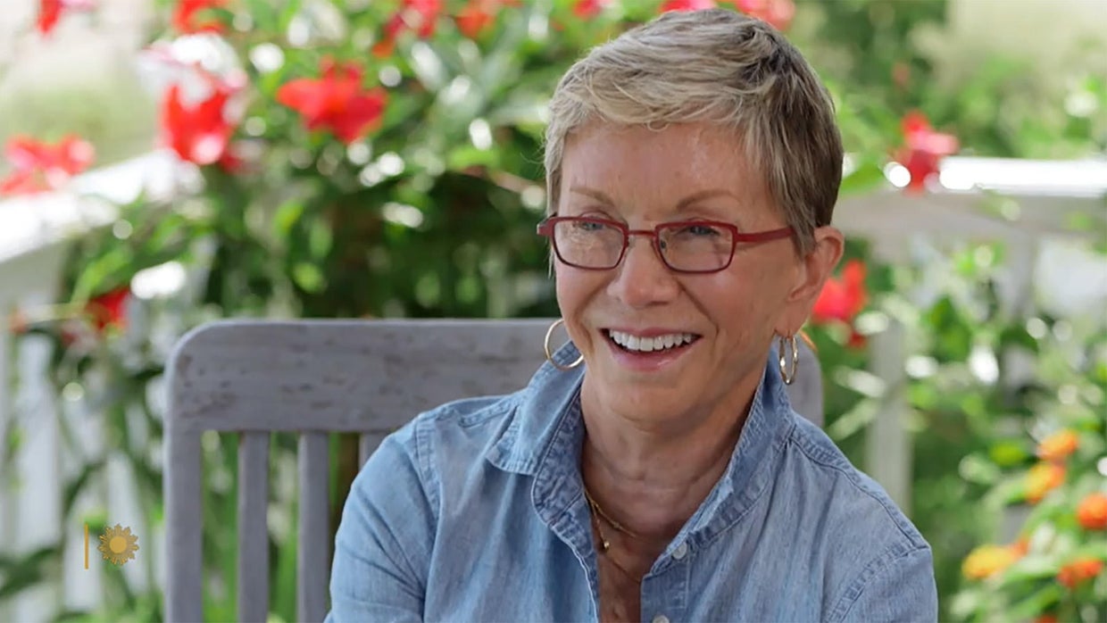 "Peter Pan" star Sandy Duncan still has a lot to "crow" about - CBS News