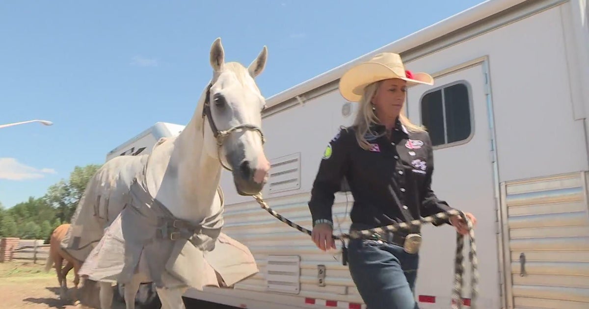 Cheyenne Frontier Days: Colorado mother among top barrel racers - CBS ...