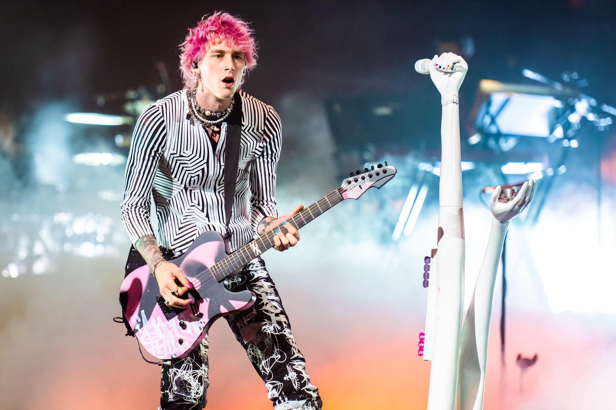 Photos: Machine Gun Kelly lands at Oakland Arena