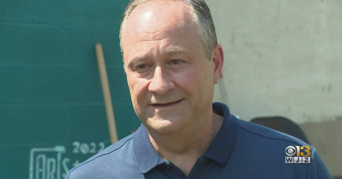 Second Gentleman Emhoff, Mayor Scott work with volunteers to reclaim ...