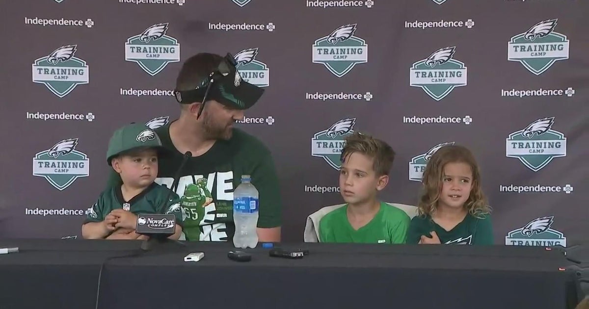 Eagles Head Coach Nick Sirianni's Kids Join Him For Press Conference ...