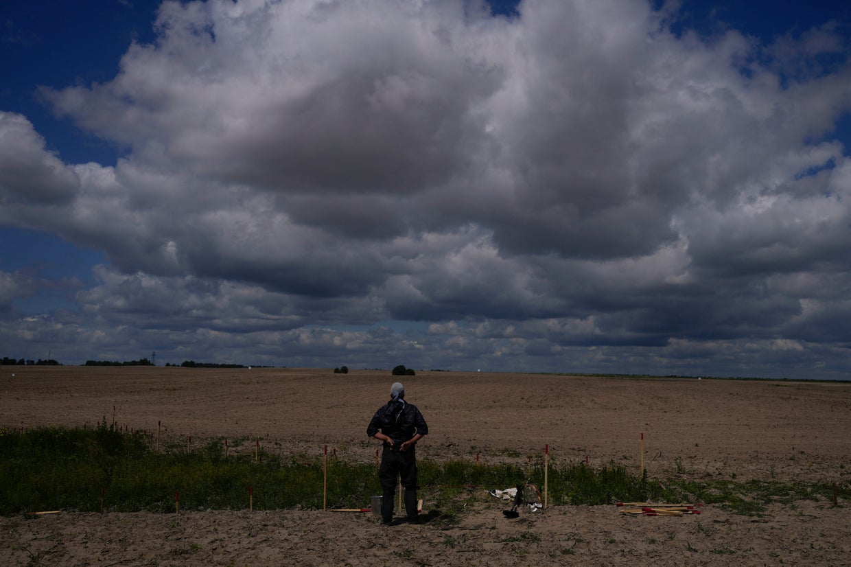 Risky work of demining reclaimed ground in Ukraine is underway, but ...