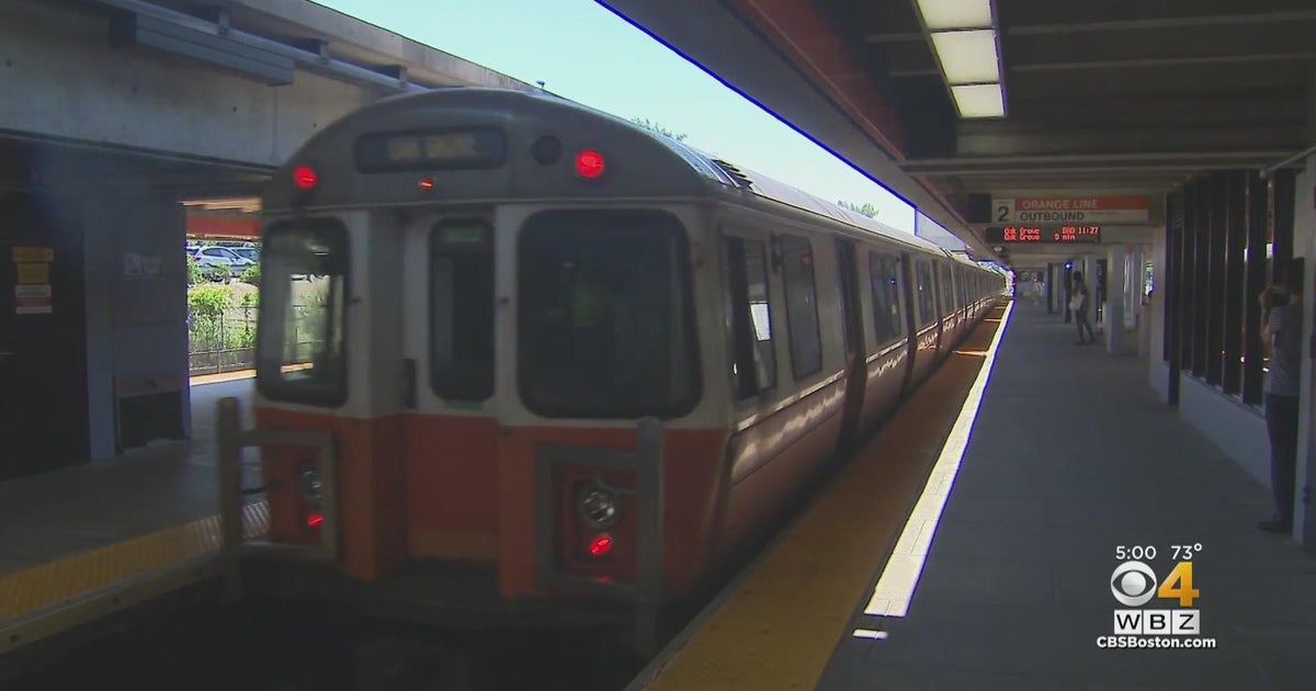 Details are few as MBTA shutdowns approach, local mayors say - CBS Boston