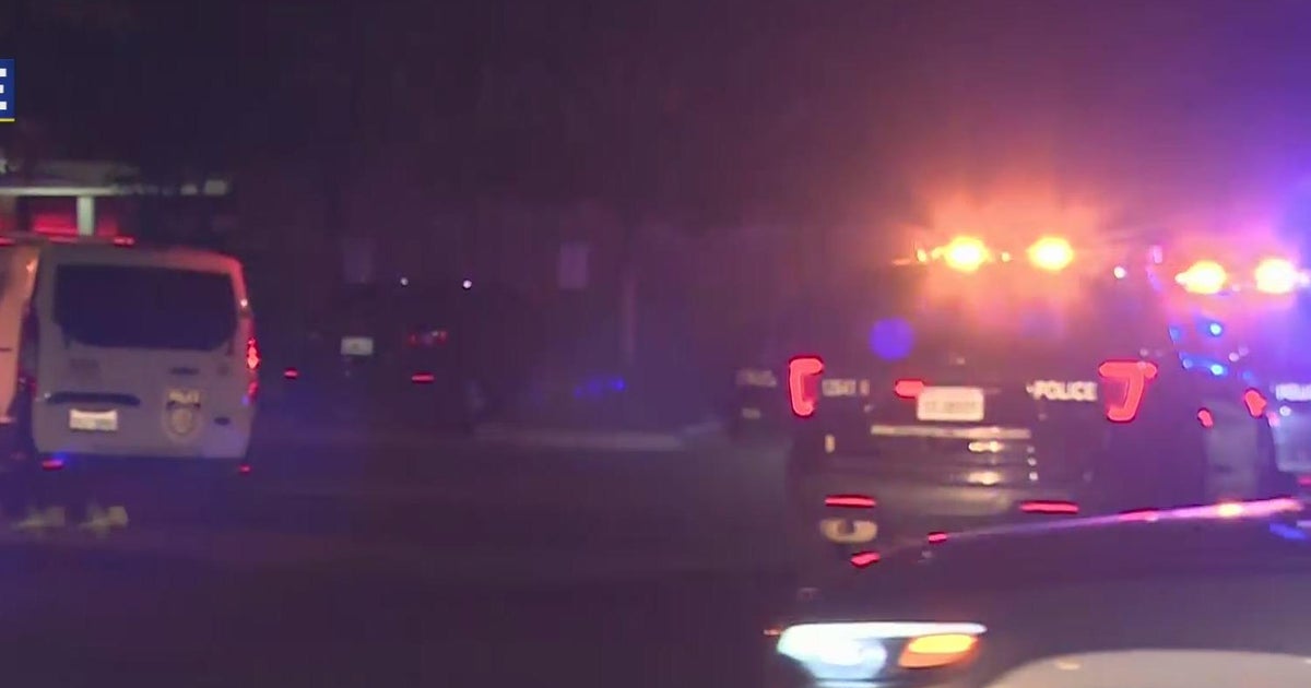 Woman Shot In Leg At Natomas Apartment Complex Cbs Sacramento
