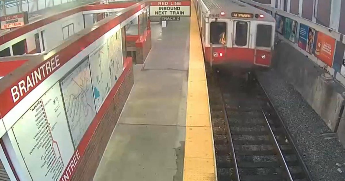 New video shows runaway Red Line train rolling through station in July ...