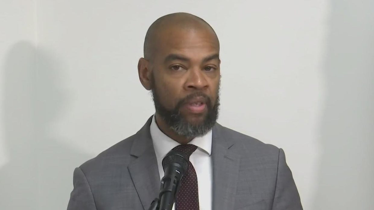 Antioch mayor changes legal name to honor foster parents - CBS San ...