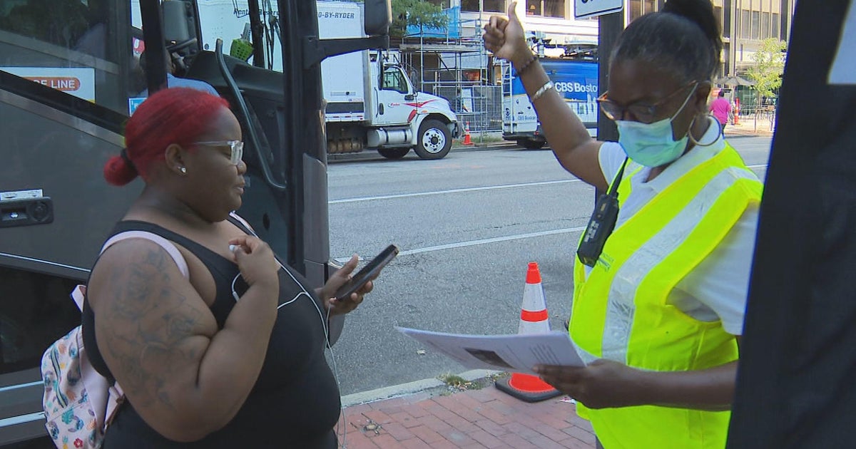 Commuters adjusting to Orange Line shutdown one week later - CBS Boston