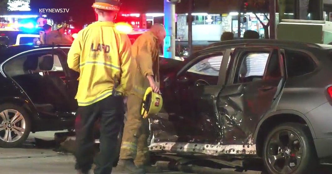 Man cut out of vehicle after violent crash in San Fernando - CBS Los ...